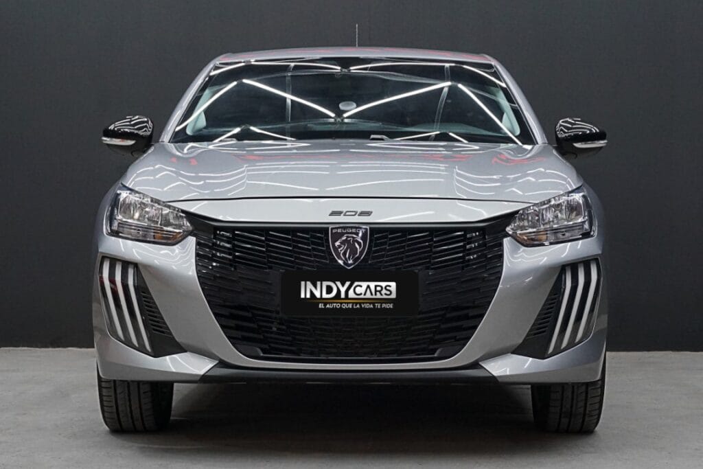 Peugeot 208 Allure AT AM25 - IndyCars